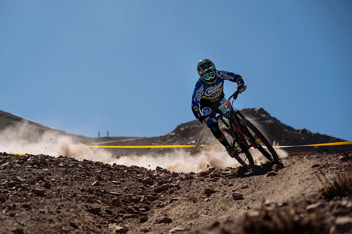 MTB Rider: Sam Hill dominiert die erste Runde der EWS in Chile