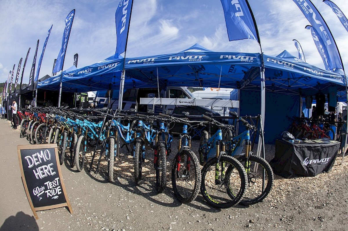 MTB Rider: Pivot Cycles Roadshow 2020: Pivot Cycles startet in die ...